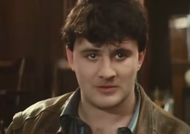 Jean Boht, 'Bread' actress, dies at 91; cast then and now