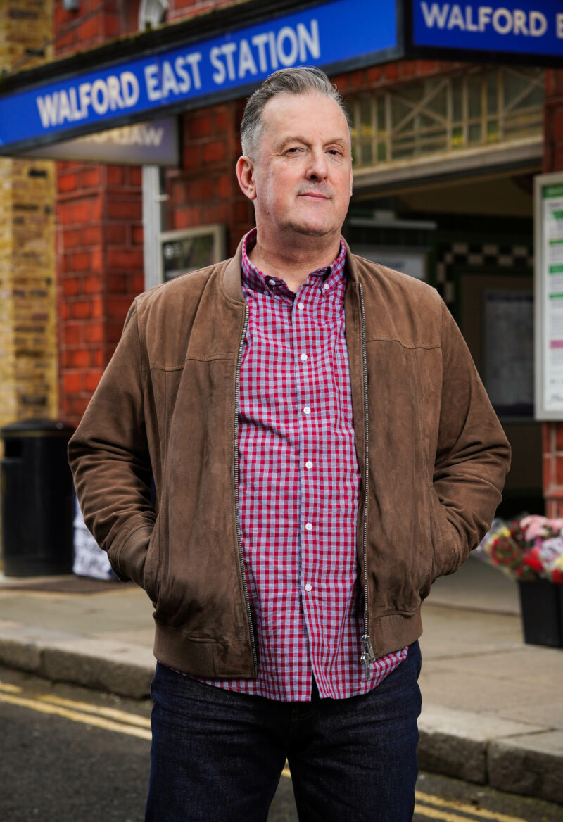 Harvey Monroe debuts on EastEnders as Dana's dad