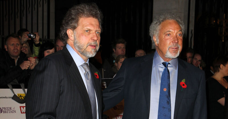 Sir Tom Jones' estranged son and family dynamics explored