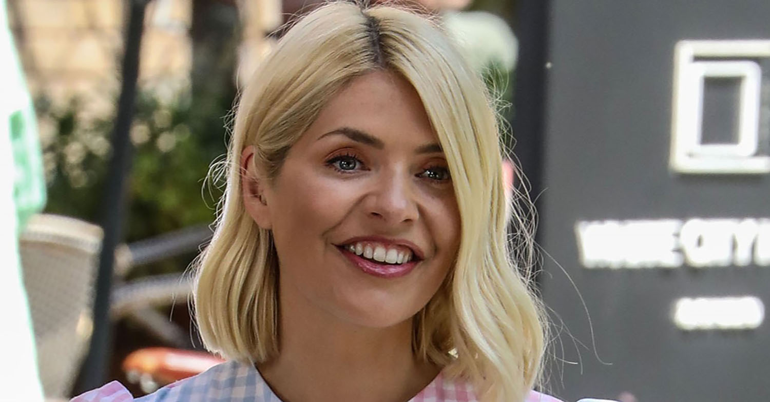 Holly Willoughby stuns on Instagram as she works on book Reflections