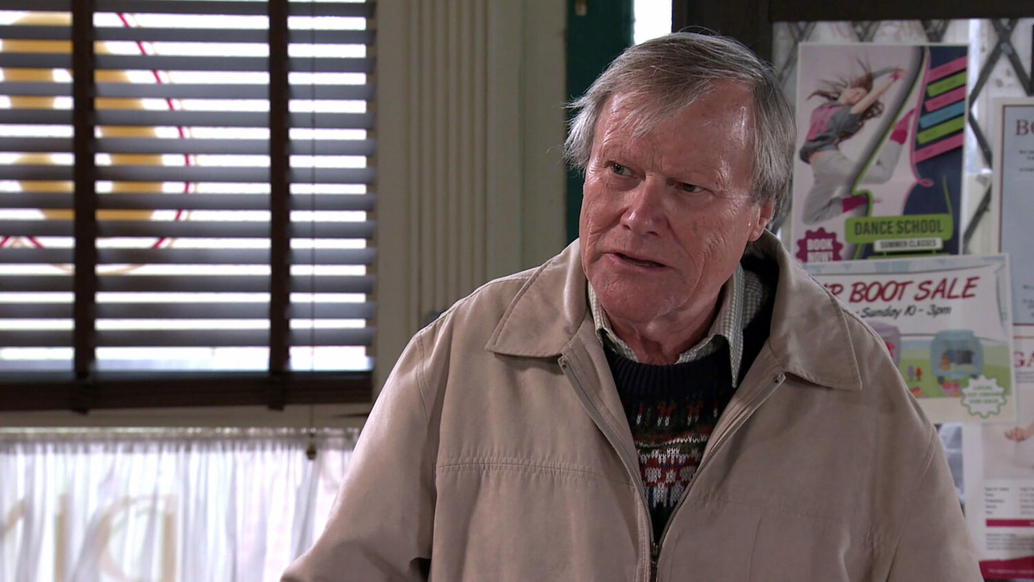 Coronation Street 'saved' by 'amazing' Roy Cropper and his coat ...