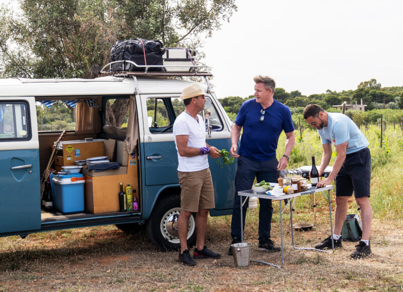 Gordon, Gino and Fred Go Greek branded 'best thing on TV' as it returns