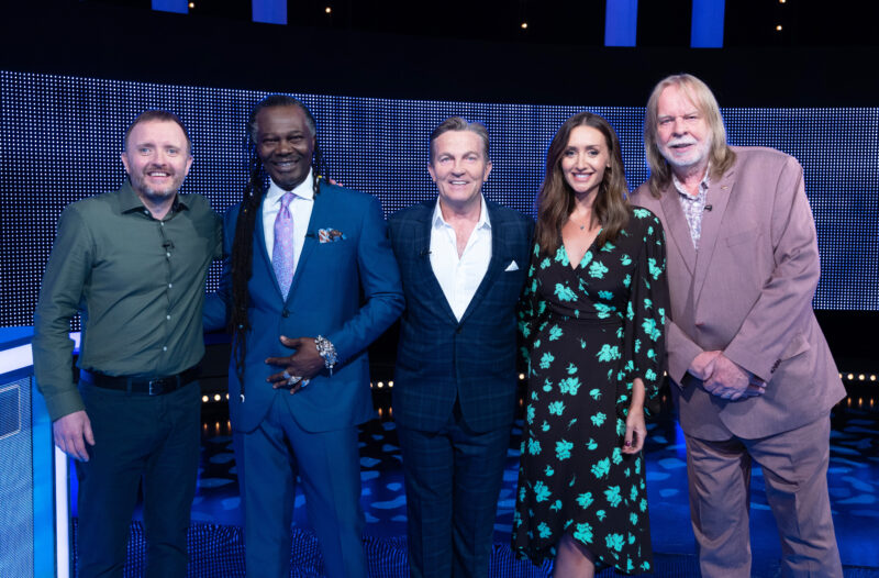 Bradley Walsh hosts The Chase Celebrity Special with Catherine ...