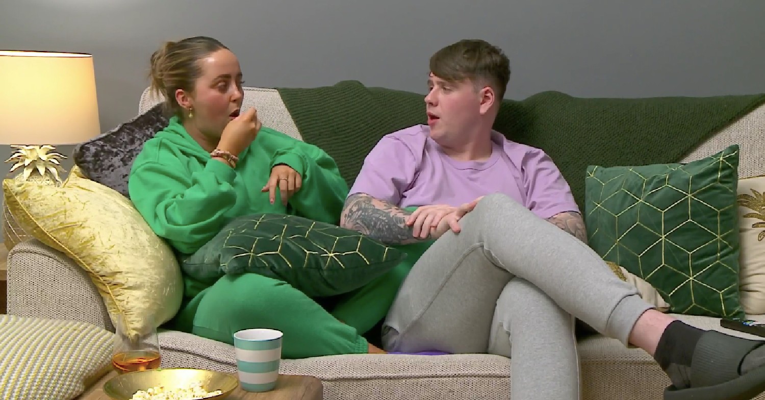 Gogglebox's first Scottish couple divides fans - Entertainment Daily