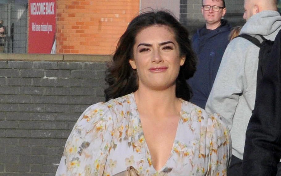 Isabel Hodgins and Lawrence J Robb: Is he her boyfriend?