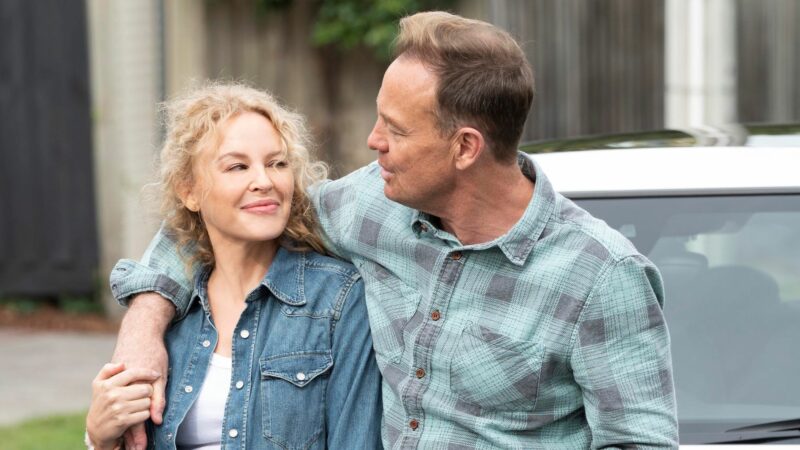 Kylie Minogue feels 'duped' by Neighbours' unexpected return Kylie Minogue feels 'duped' by Neighbours' unexpected return