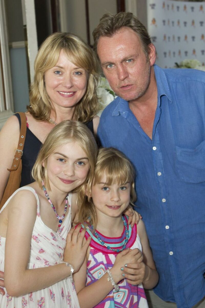 Beth Goddard joins Doc Martin as Helen Parsons in dramatic beach ...