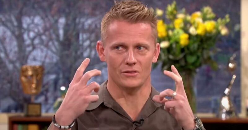 Vet Dr Scott Miller apologises over 'road rage incident'