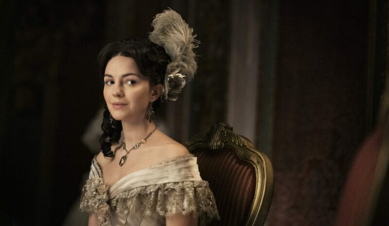 Meet the cast of Netflix's 'Lady Chatterley's Lover': Emma Corrin and ...