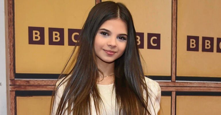 Tina O'Brien issues plea to followers over daughter Scarlett