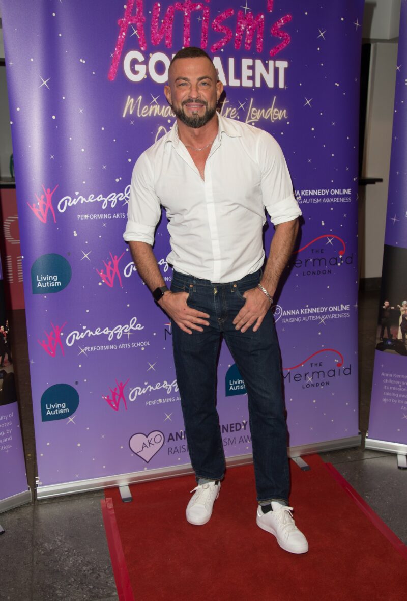 Robin Windsor funeral takes place as Strictly stars pay tribute