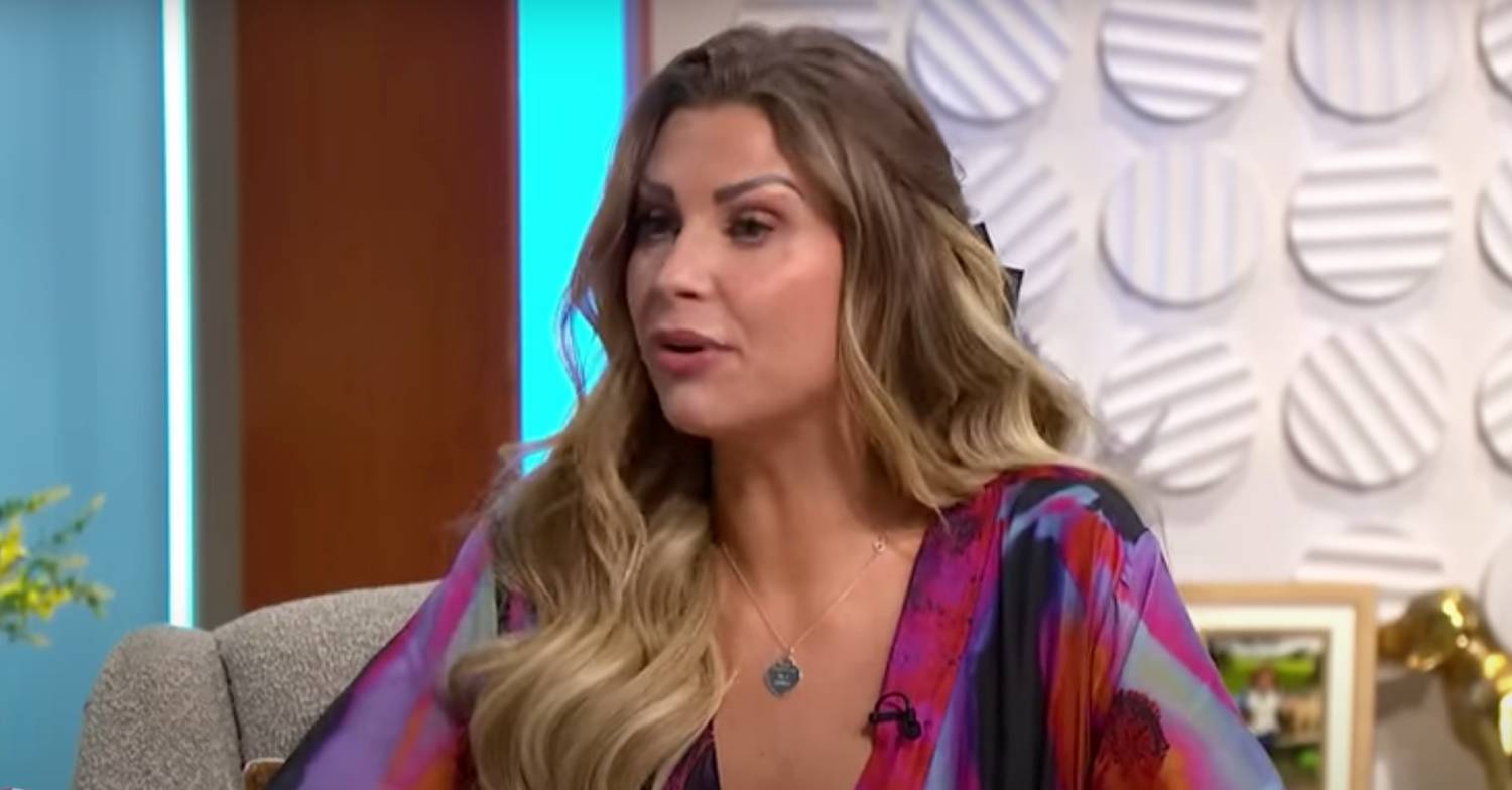 Mrs Hinch announces death of dad as famous faces rally round