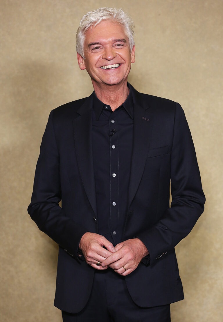 Phillip Schofield in 'heavy hint' for I'm A Celeb stint after Instagram ...