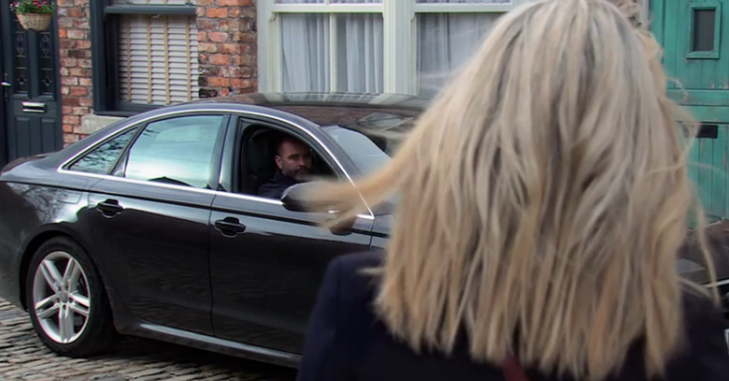 Coronation Street: Phil Simmonds spying on Toyah, fan predicts