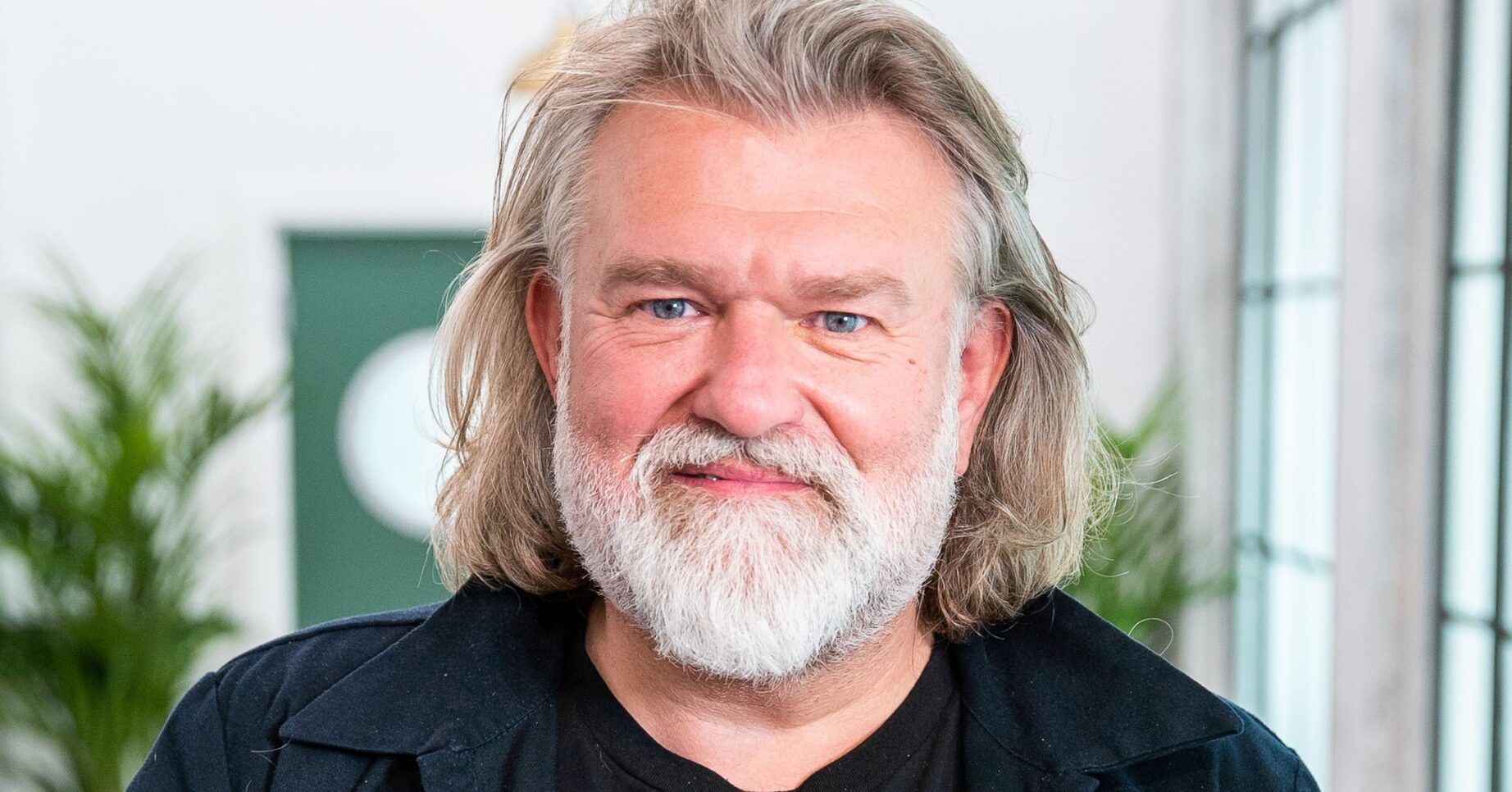 Si King - Entertainment Daily