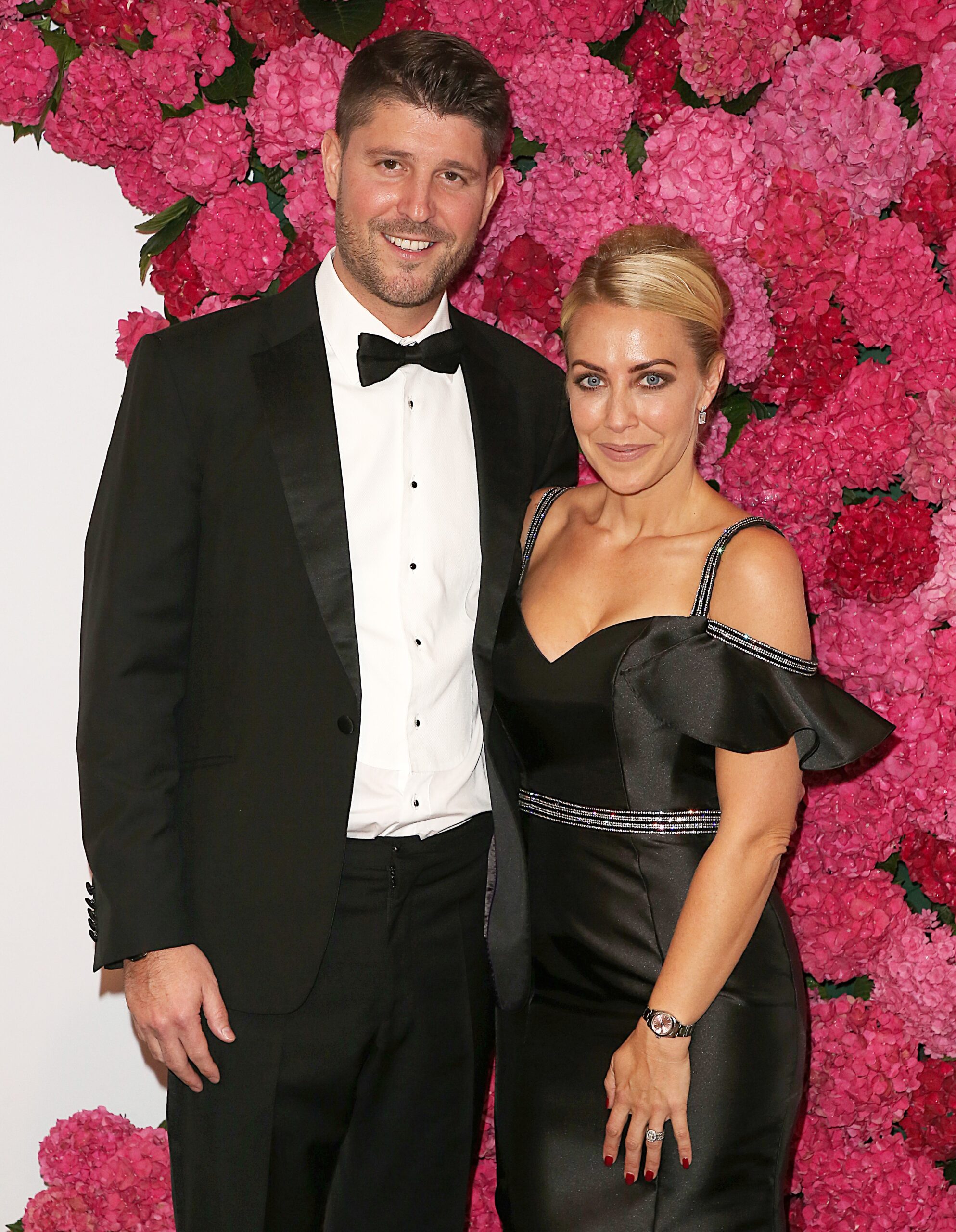 A Place in the Sun star Laura Hamilton kisses 'new boyfriend' on getaway