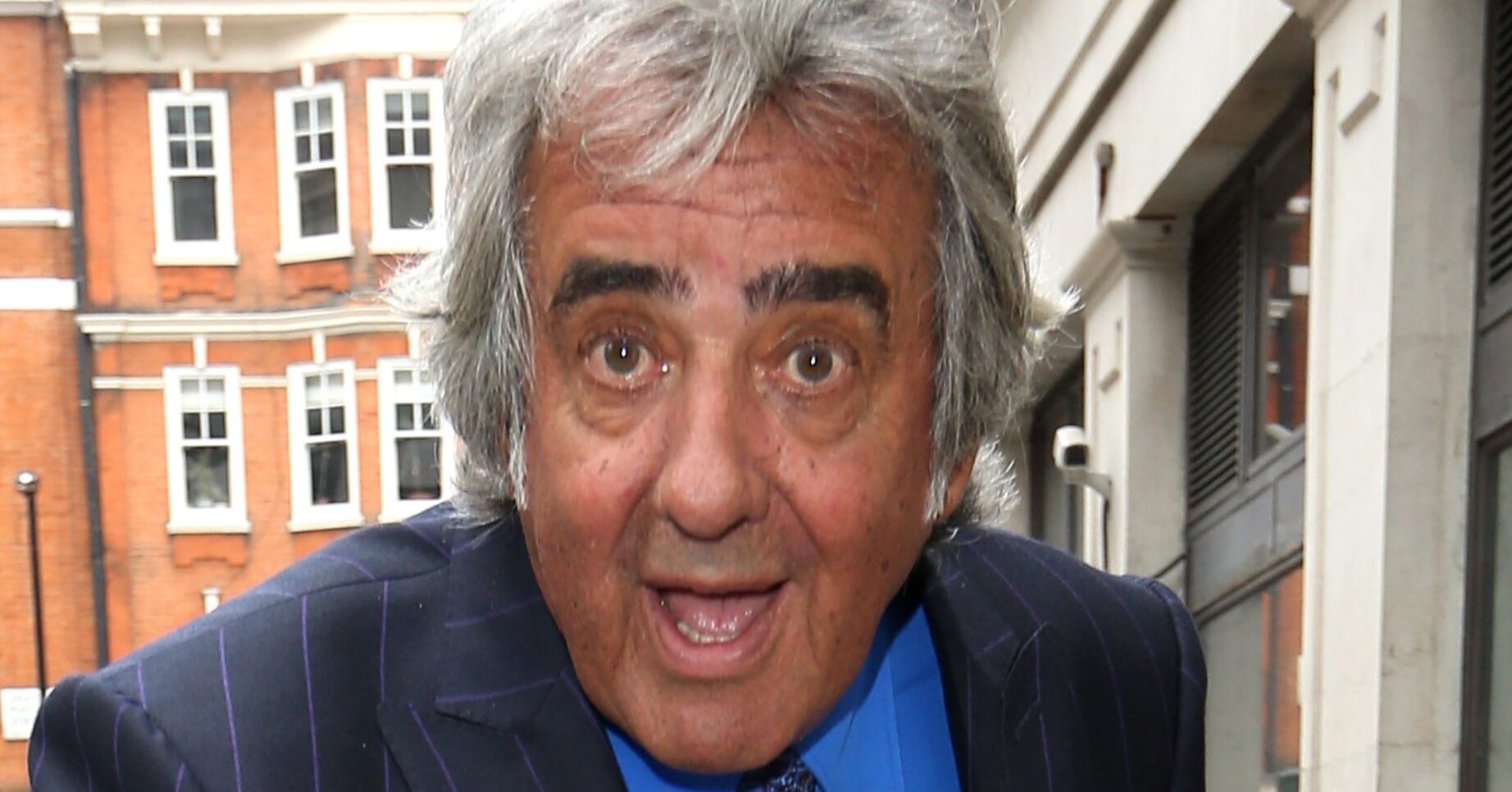 Real Deal host David Dickinson issues retirement statement after 30 ...