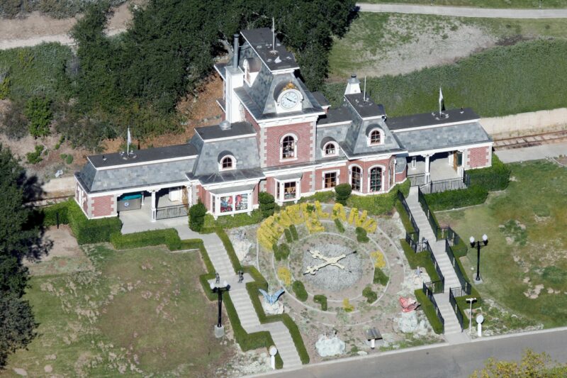 The truth about Neverland as Michael Jackson is shown there with Gavin ...